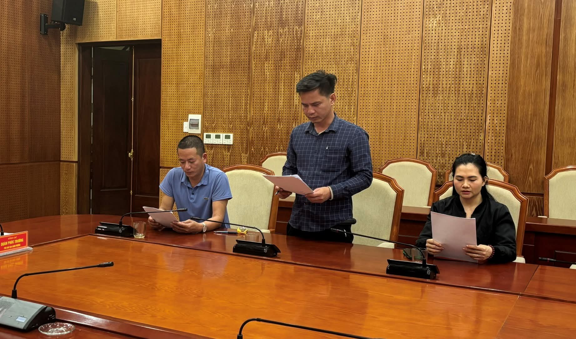 Công an phường Quang Hanh bắt giữ nhóm đối tượng đánh bạc - Tin Nóng